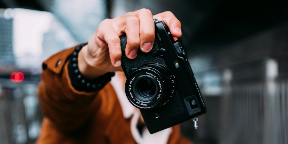 What is a Mirrorless Camera? A Beginner's Guide